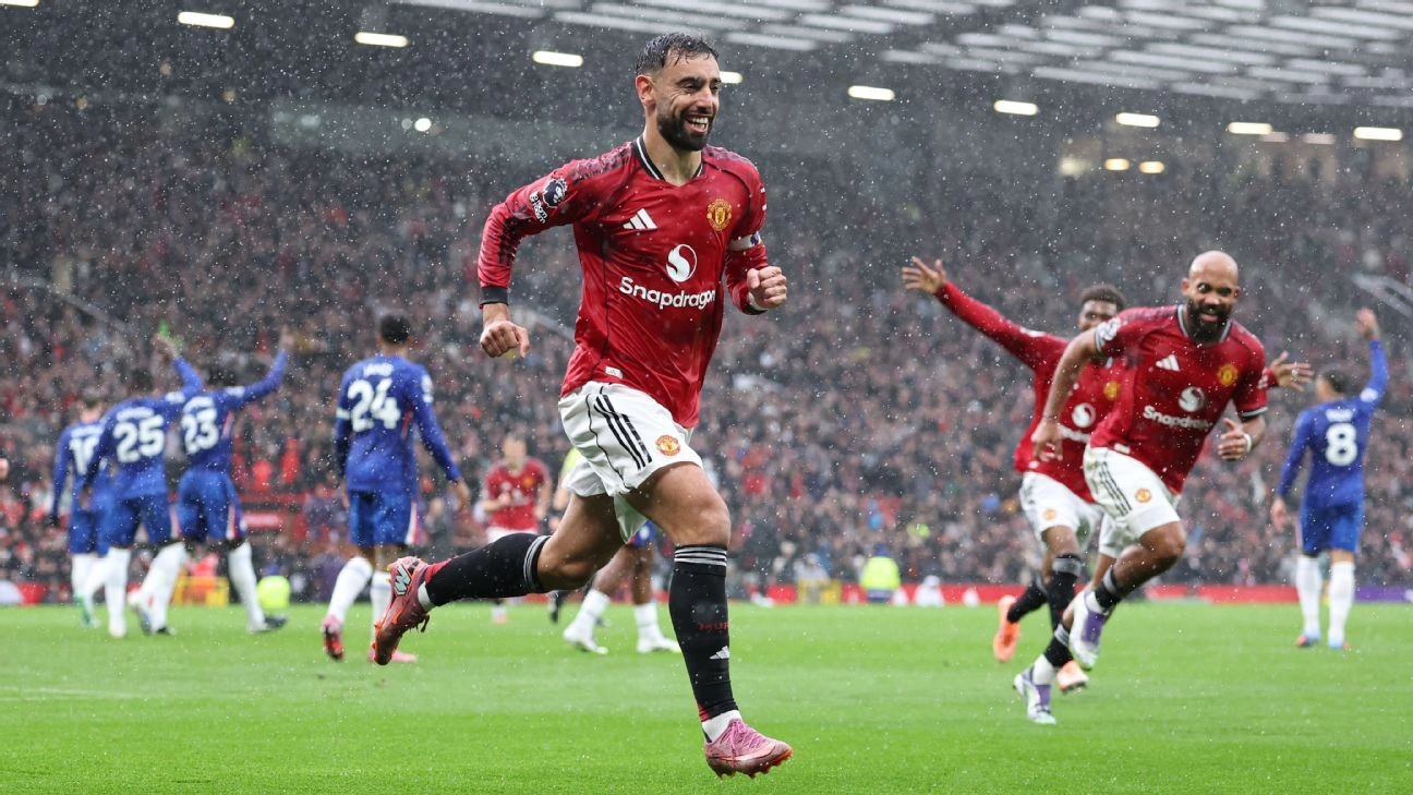 Manchester United Beats Chelsea in Premier League Match Despite Red ...